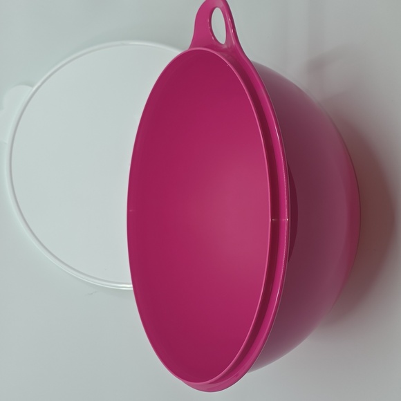 Tupperware | Kitchen | Tupperware Thatsa Bowl Pink New | Poshmark